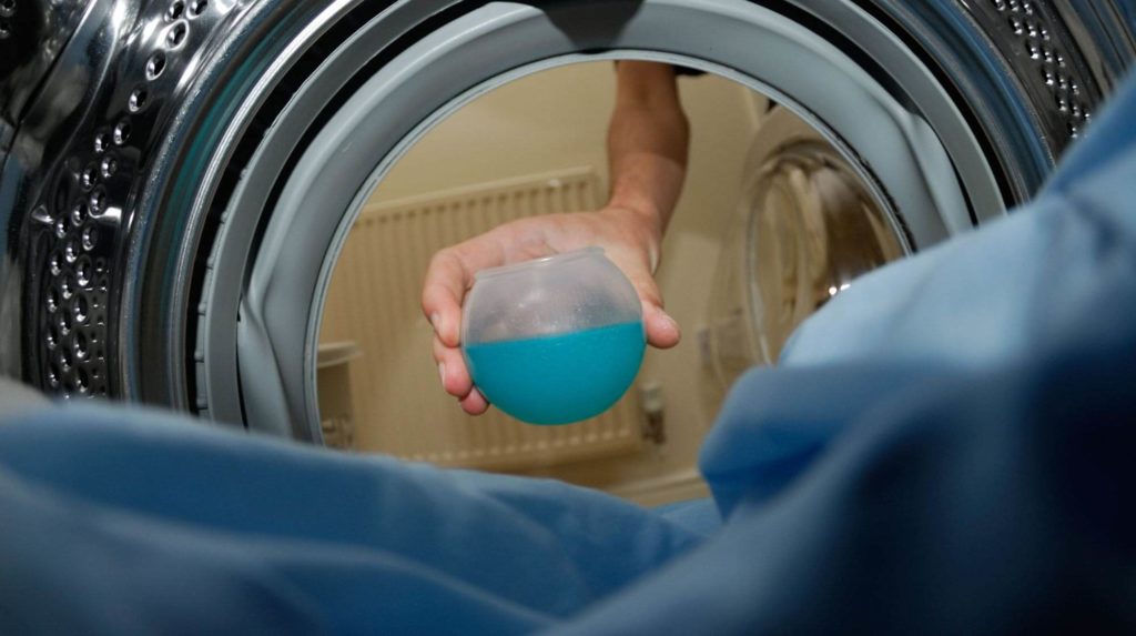 Детерџент за веш: шта је боље од обичног праха, што је боље - од сапуна ...